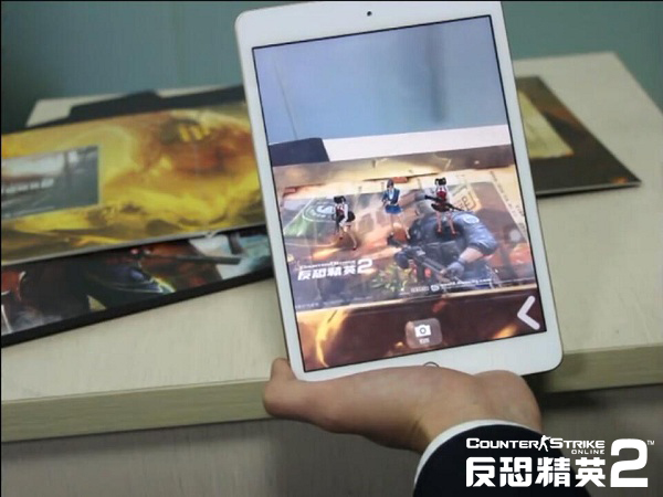 CSOL2把安娜捧在手上 官方AR邮品限时促销-QQ资源网